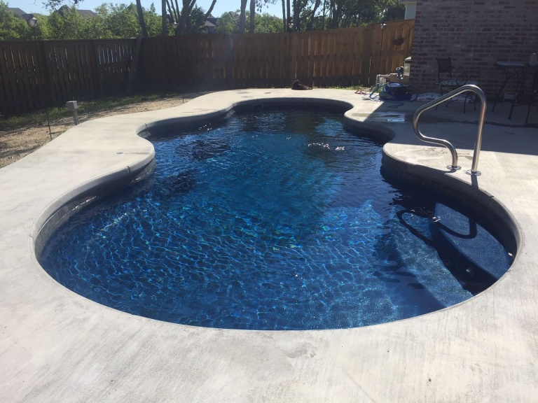 Eclipse 25 - 12' x 26' Lagoon Pool with Built-in Sun Deck