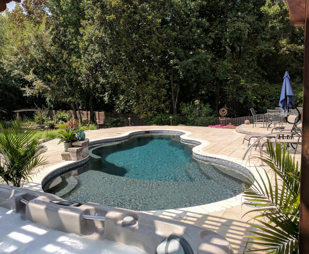 Eclipse 35 Lagoon Fiberglass Pool with Sun Deck - EP